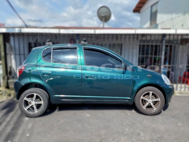 Comprar usados carro toyota yaris verde en san antonio en heredia ...