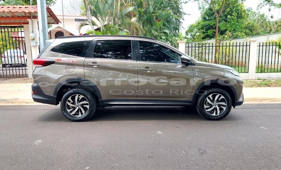 Comprar usados carro toyota rush otro en espiritu santo en puntarenas ...